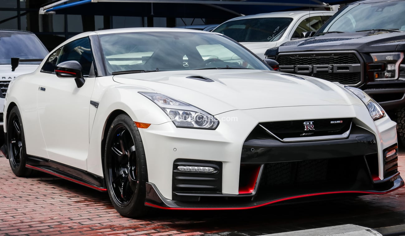 New Nissan GTR Nismo 2017 for sale in Dubai - 96303