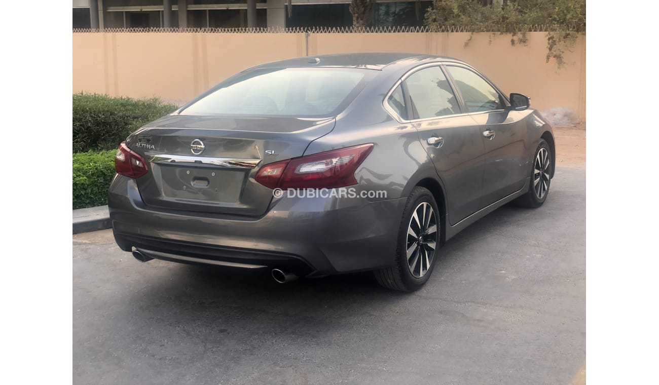 Used Nissan Altima Sl 2018 for sale in Dubai - 451196