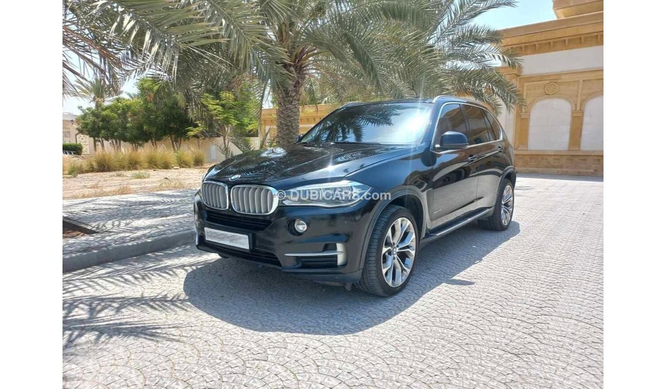 مستعملة بي أم دبليو X5 4.4L TT V8 2014 للبيع في الشارقة - 633864