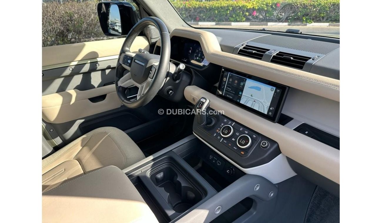 Used Land Rover Defender P400 110 SE 2020 for sale in Dubai - 618958