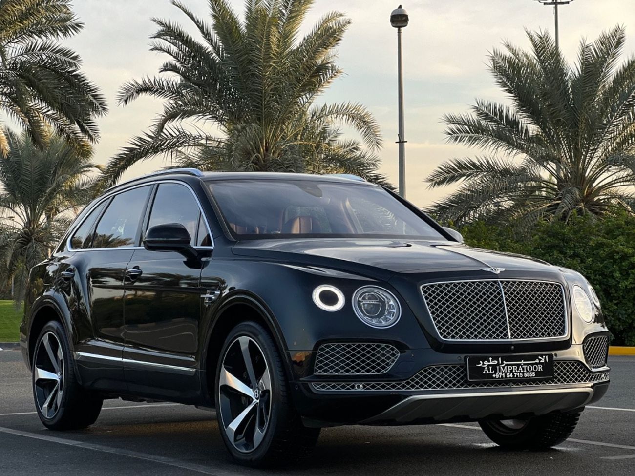 Used Bentley Bentayga BENTLY BANTAYGA 2019 V8 2019 for sale in Sharjah - 710176