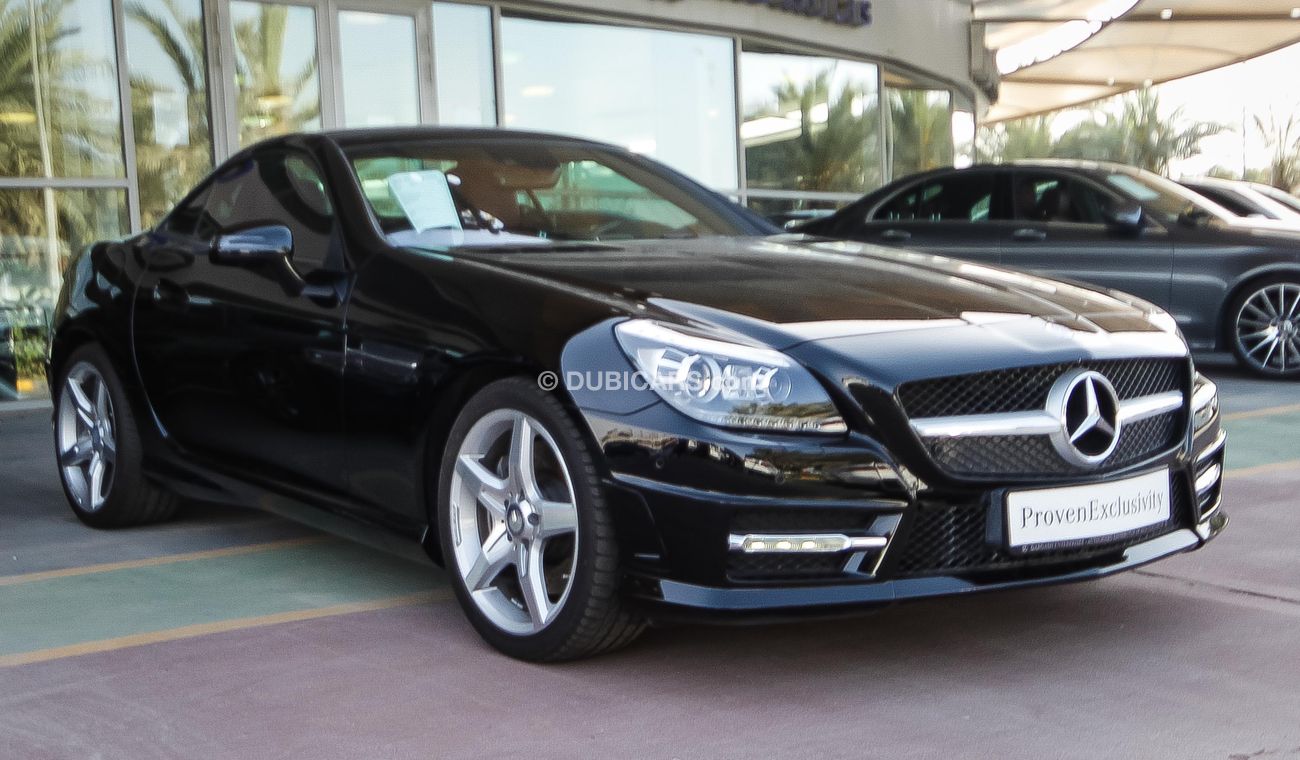 Used Mercedes-Benz SLK 200 2016 for sale in Dubai - 157224