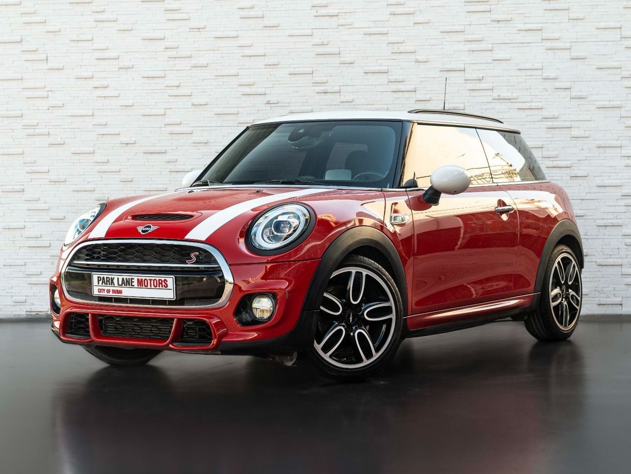 Used Mini Cooper S AED 1,337 PM • COOPER S JCW • MULTI-TONE EDITION ...