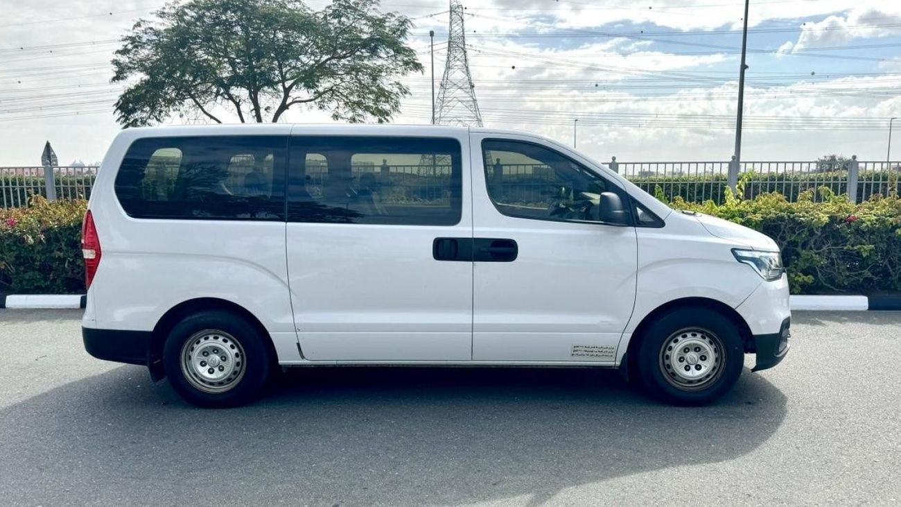 Used Hyundai H-1 Std 2019 for sale in Dubai - 714564
