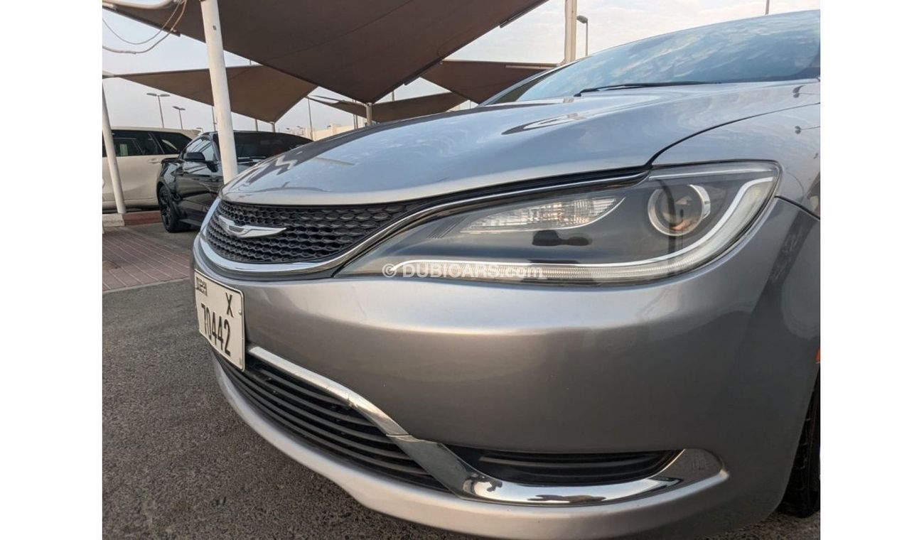 Used Chrysler 200C 2015 for sale in Dubai - 639978