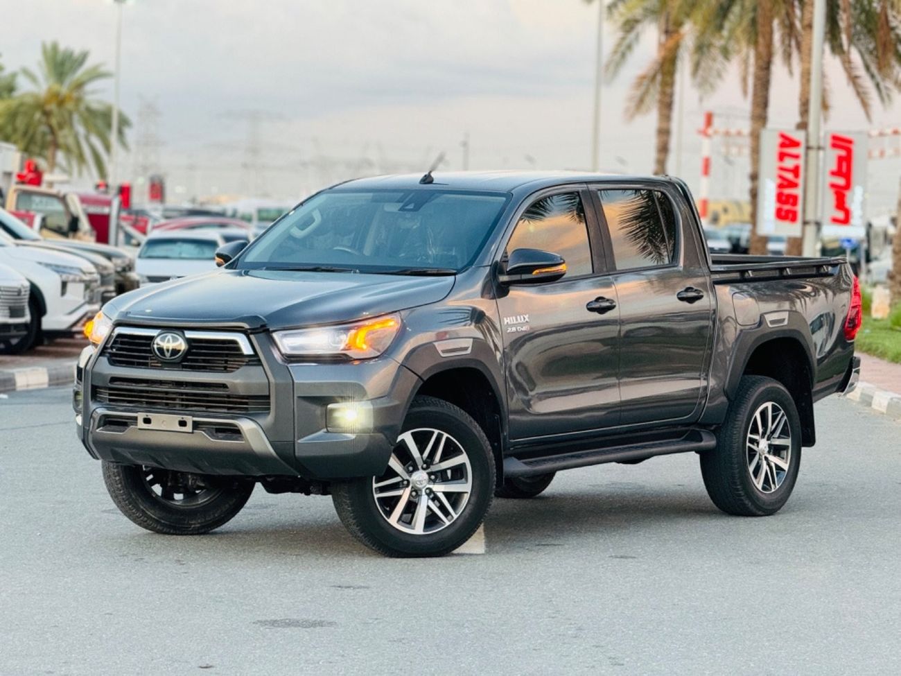 Used Toyota Hilux RHD 2020 for sale in Dubai - 749626