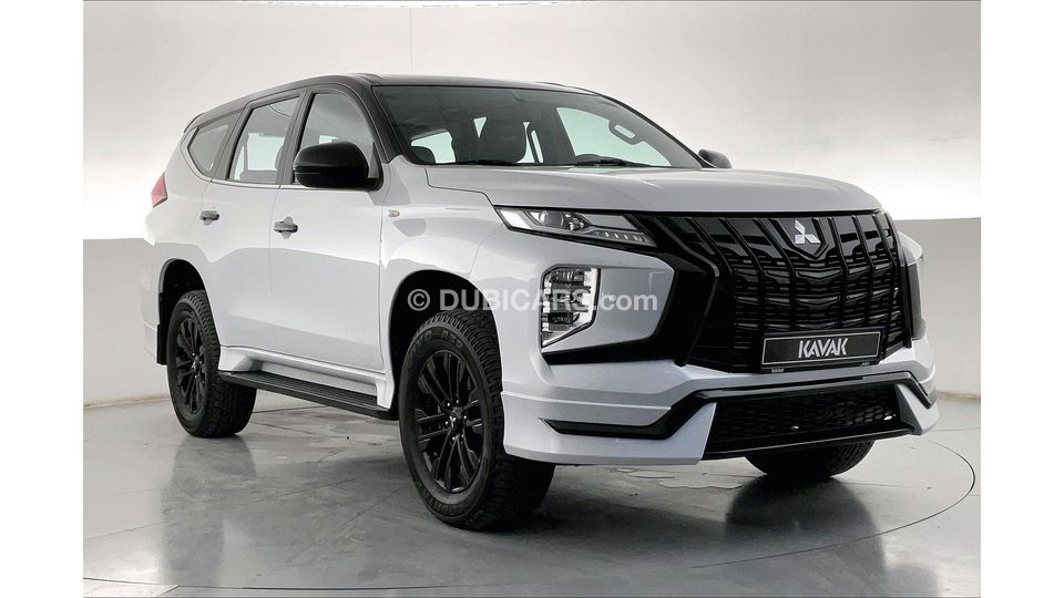 Used Mitsubishi Montero Signature 2021 for sale in Dubai - 654952