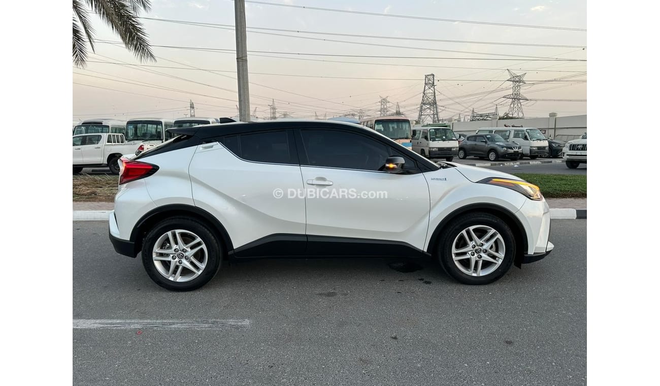Used Toyota CHR Dynamic Chr 2021 full option hybrid gcc 2021 for sale in Dubai - 562398