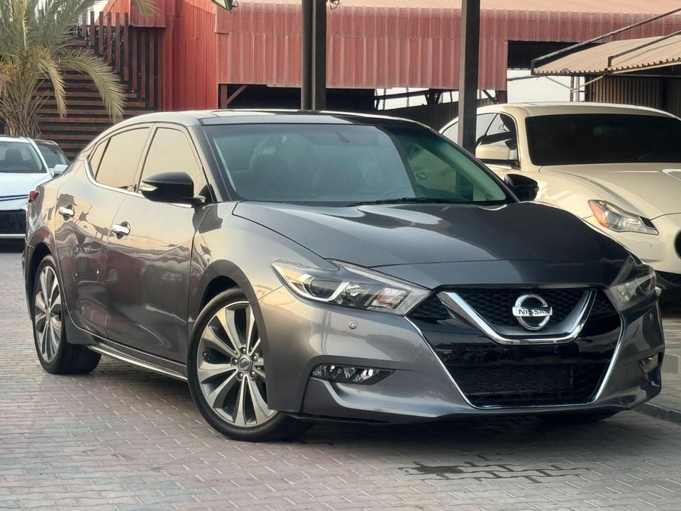 Used Nissan Maxima SR Midnight 2018 for sale in Dubai - 771256