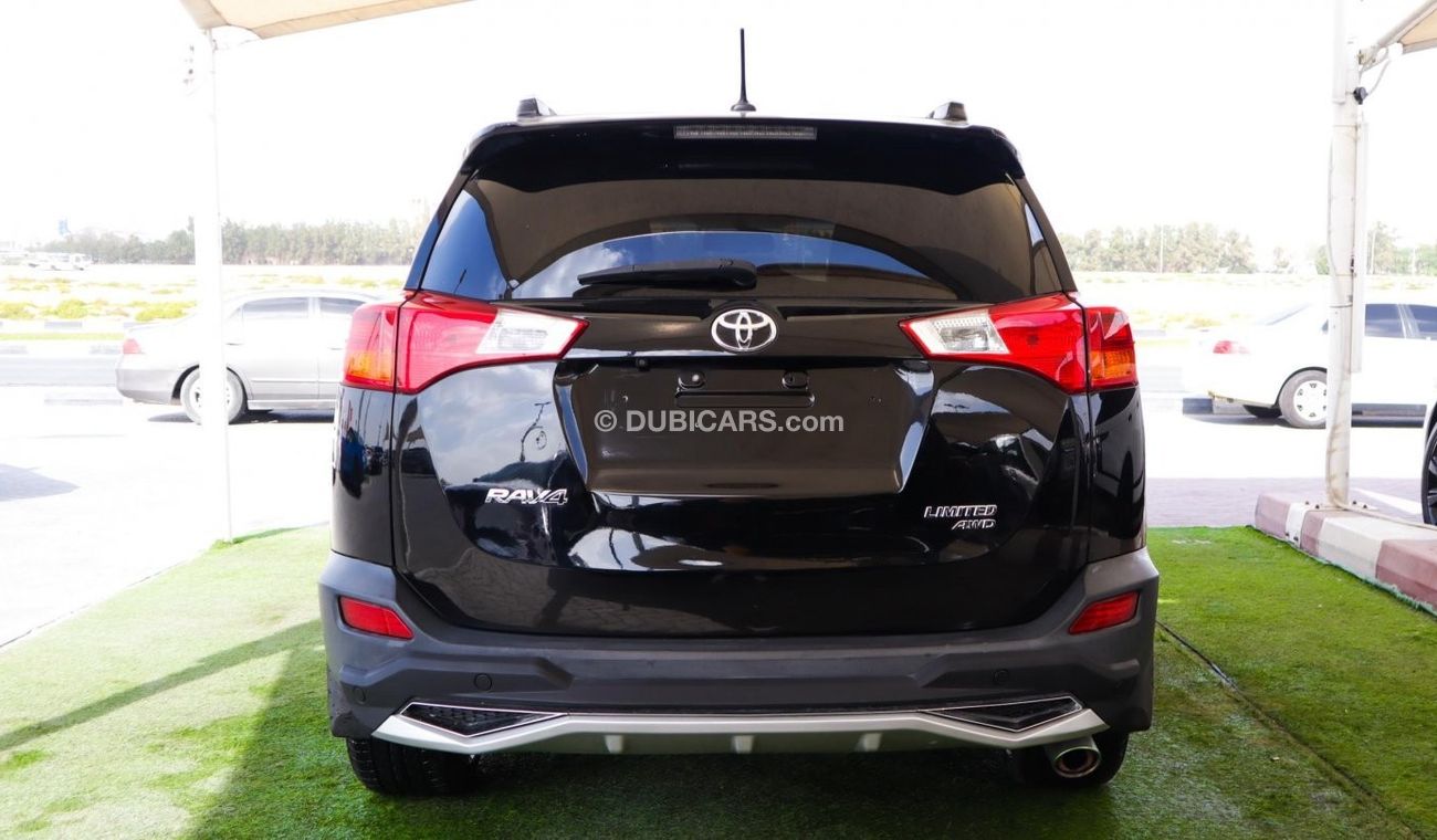 Used Toyota RAV4 AWD 2015 for sale in Sharjah - 492748