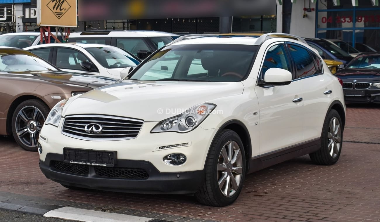 Used Infiniti QX50 2015 for sale in Dubai - 726536