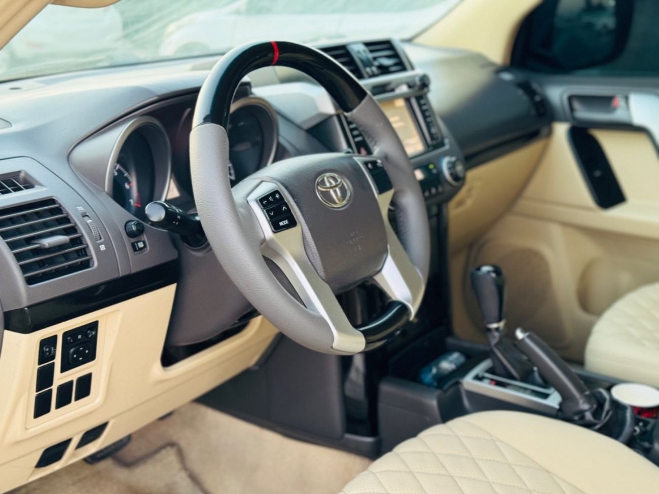 مستعملة تويوتا برادو Toyota Prado 2014 v6 LHD silver color 2014 للبيع ...
