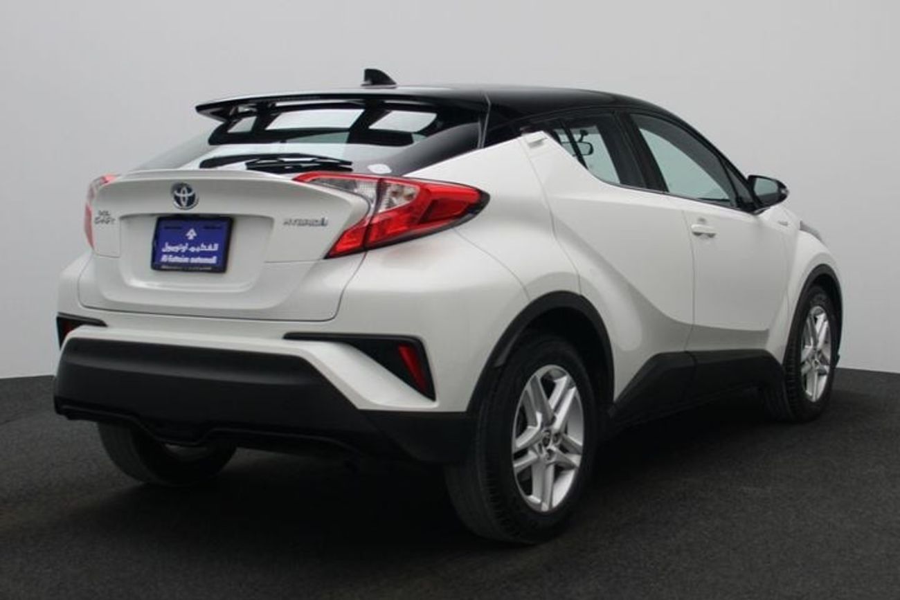 Used Toyota CHR VX HYBRID 1.8 2021 for sale in Dubai - 850005