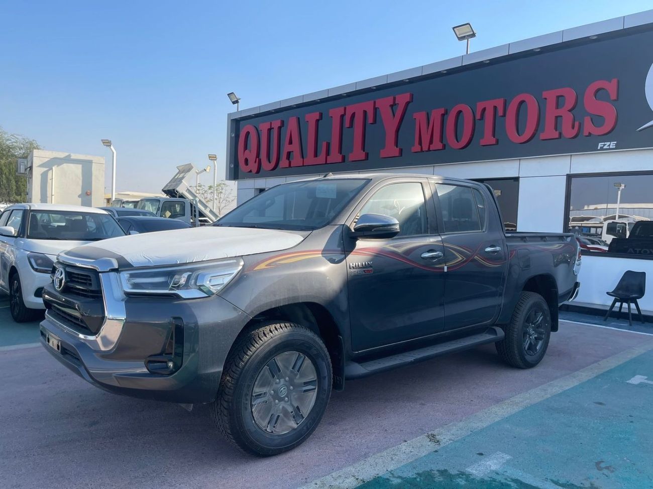 New Toyota Hilux 2.4 diesel engine // automatic // 4x4 // push start ...