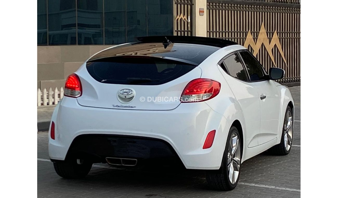 Used Hyundai Veloster Sport 2014 for sale in Sharjah - 653113