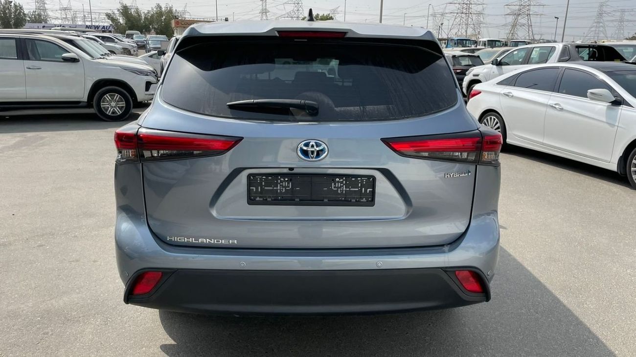 Used 2022 Toyota Highlander 2.5L LE Hybrid 5000 kms done 2022 for sale ...