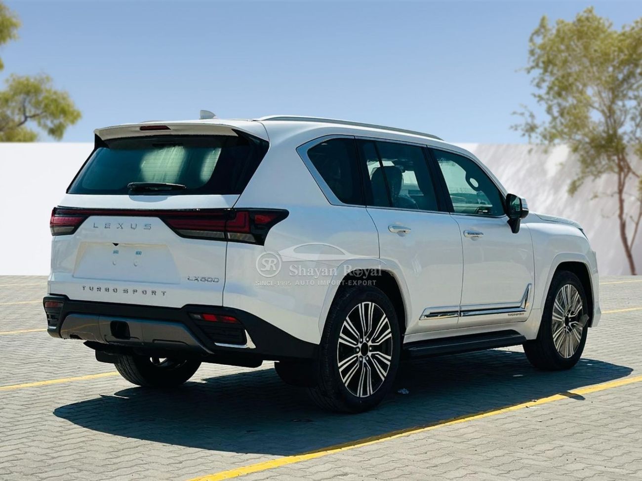 New Lexus LX600 LHD 3.5L V6 TWIN TURBO PETROL TURBO SPORT AT 7-SEATER | 25-MARK LEVINSON 2025MY ...