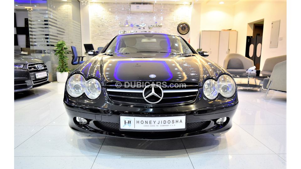 Used Mercedes-Benz SL 350 2006 for sale in Dubai - 208646