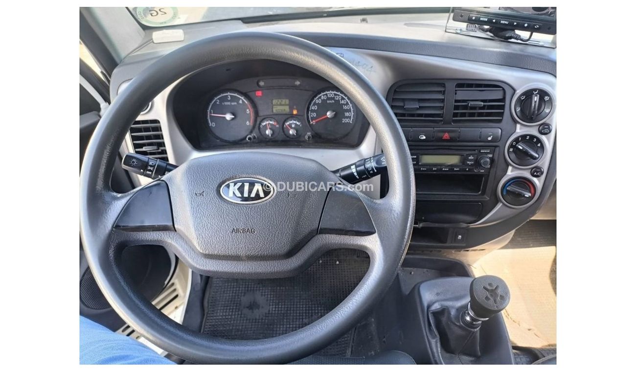 Used kia bongo with dray box model 2015 diesel import from korea 2015 for sale in Sharjah - 636647