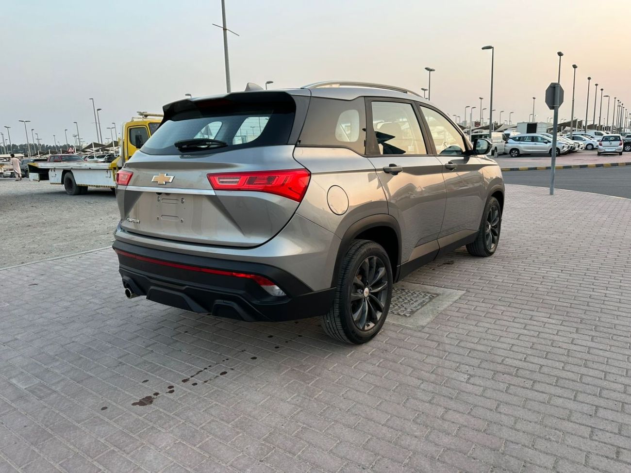 Used Chevrolet Captiva LT 1.5L (150 HP) (7 Seater) 2022 for sale in Sharjah - 911414