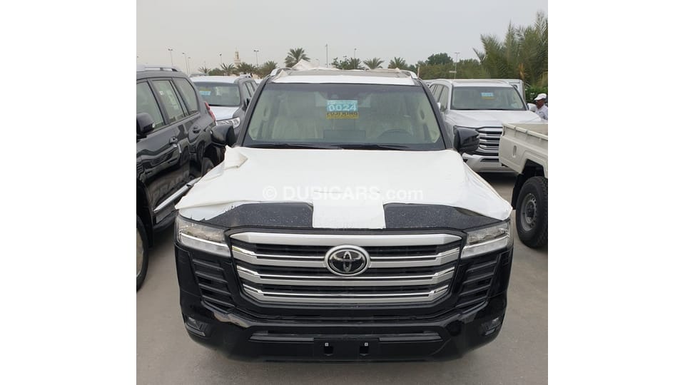 New Toyota Land Cruiser LC300 - 3.5L TT GXR (PETROL) - BRAND NEW 2022 for sale in Dubai - 663870