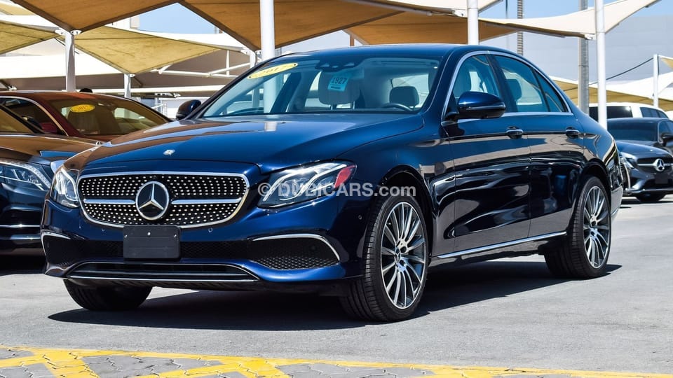 Mercedes-Benz E 300 for sale: AED 156,000. Blue, 2017