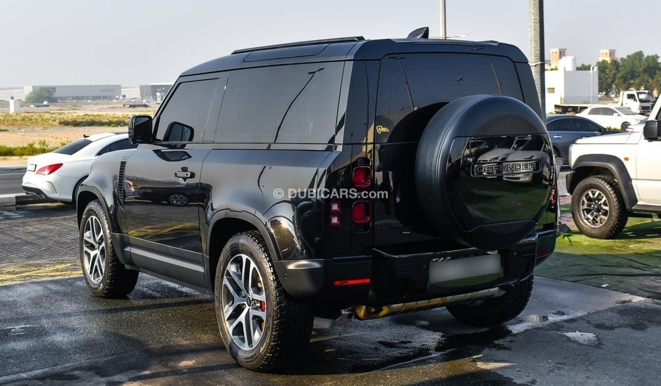 Used Land Rover Defender P400 2021 for sale in Sharjah - 697793