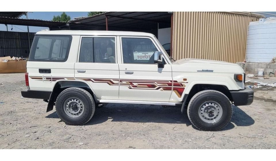 New Toyota Land Cruiser 70 LC76 4.0 V6 Petrol MT 2025YM 2025 for sale in Dubai - 816816