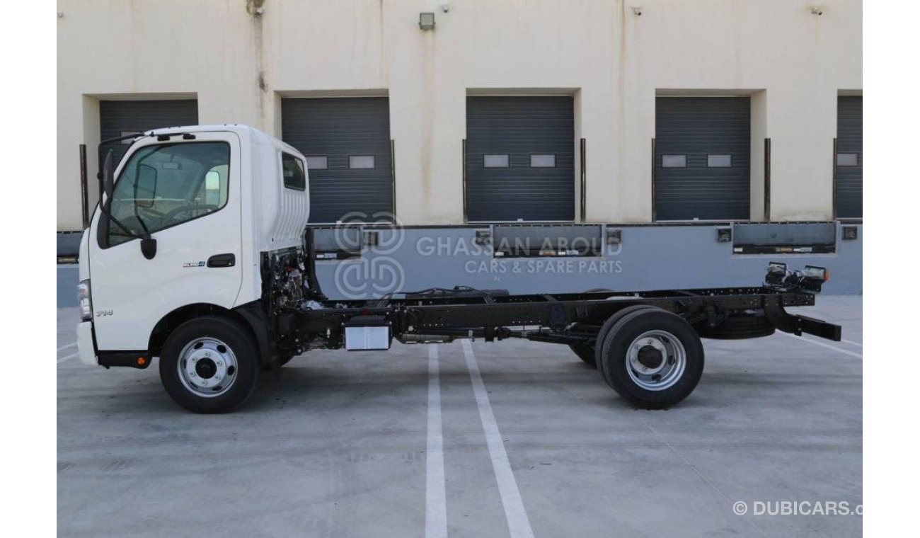 New Hino 300 Hino 4.2 TON 714 Chassis MY23 2023 for sale in Dubai - 614341