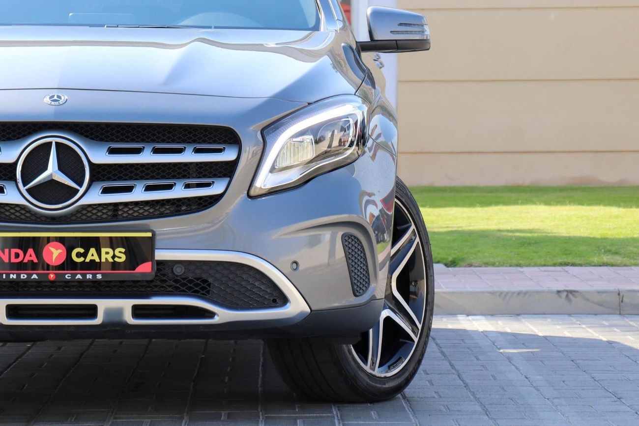 Used Mercedes-Benz GLA 250 X156 2018 for sale in Dubai - 605954