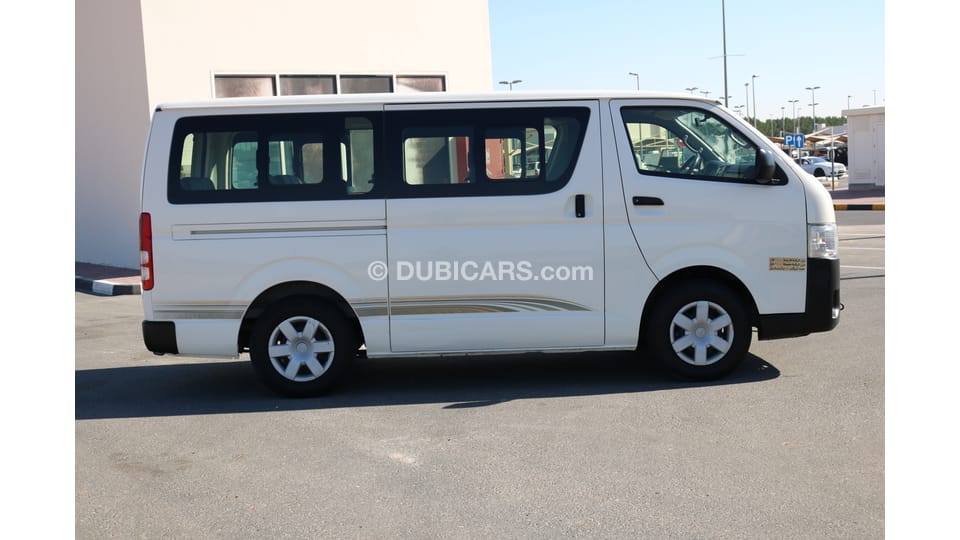Used Toyota Hiace DIESEL 15 SEATER BUS 2015 for sale in Dubai - 201115