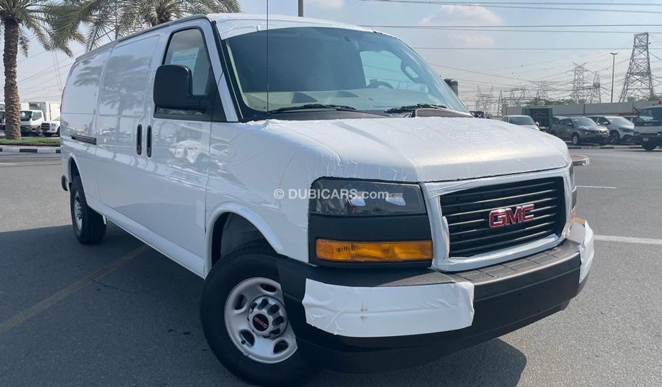 New GMC Savana 2022 Model/V8/6.6L/petrol/truck 2022 for sale in Dubai - 570502