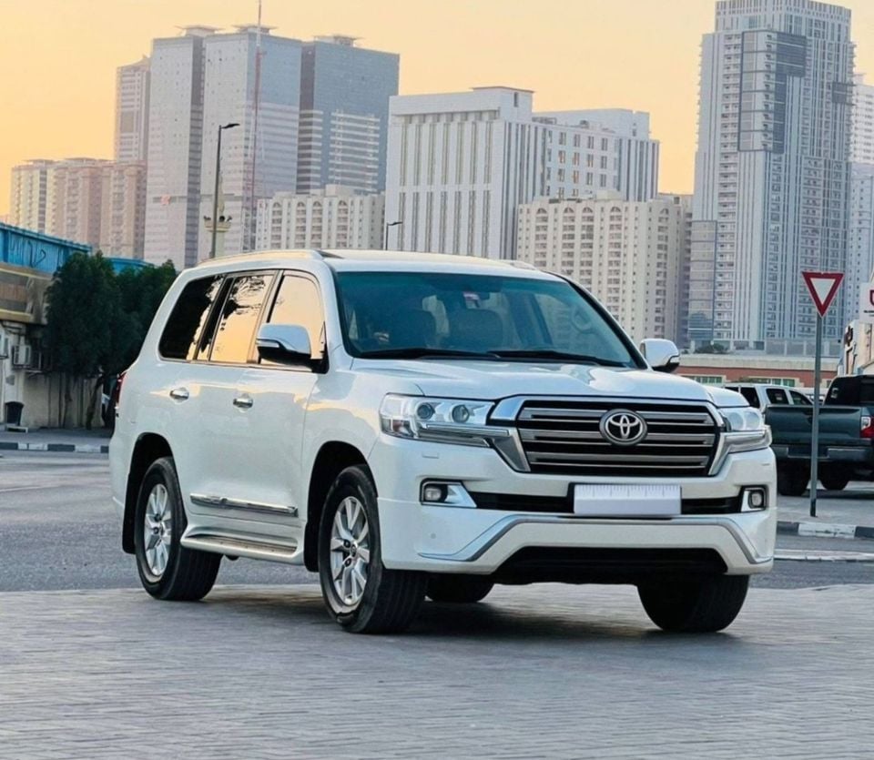 Used Toyota Land Cruiser GXR1 4.5L Toyota landcuriser GXR V8 Diesel ...