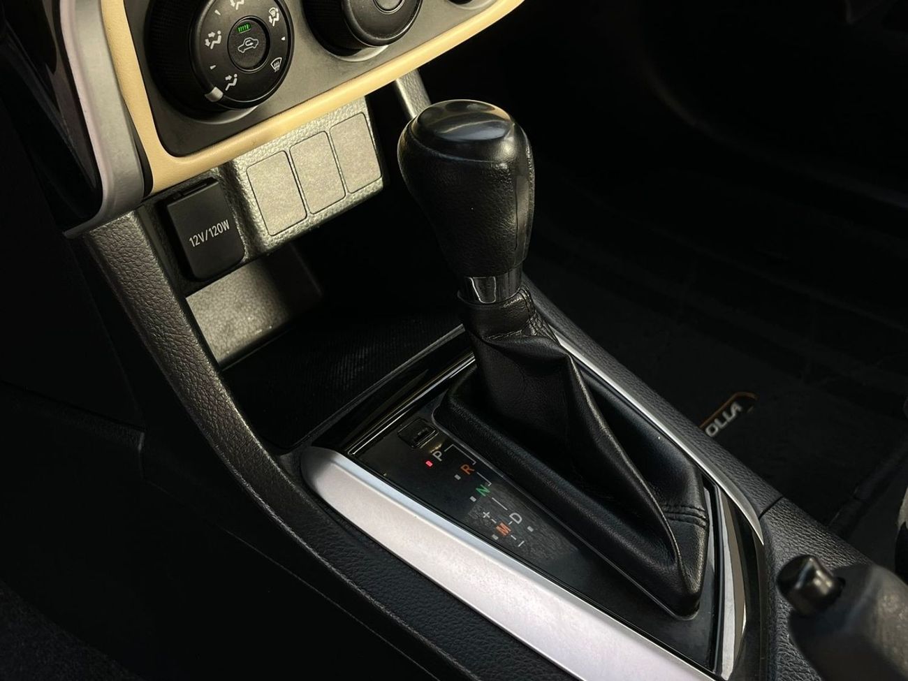 Used Toyota Corolla 2019 I 1.6L I Ref#73 2019 for sale in Sharjah - 711001