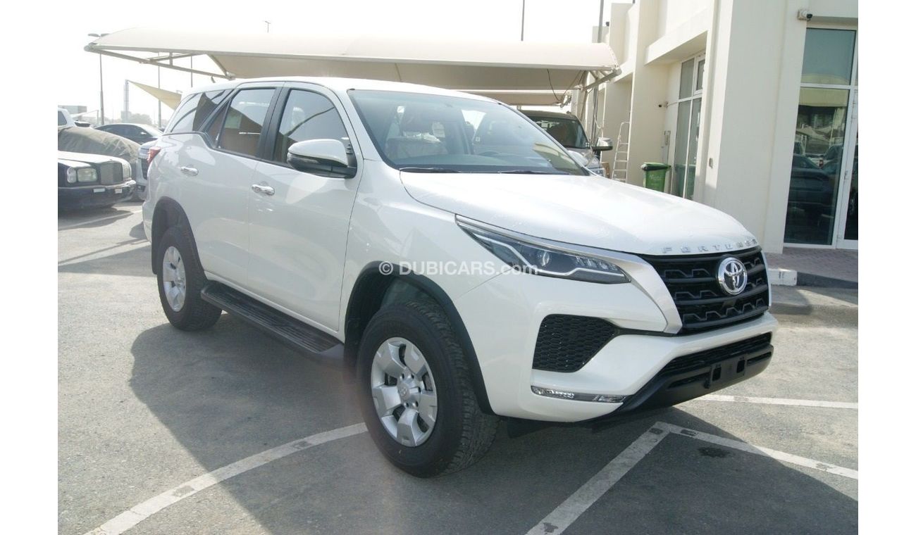New Toyota Fortuner 2.7L Petrol Basic Auto 2022 for sale in Dubai - 566320