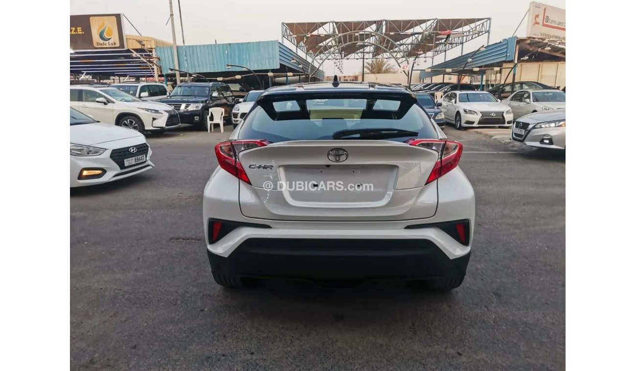 Used Toyota CHR 2020 for sale in Dubai - 525025