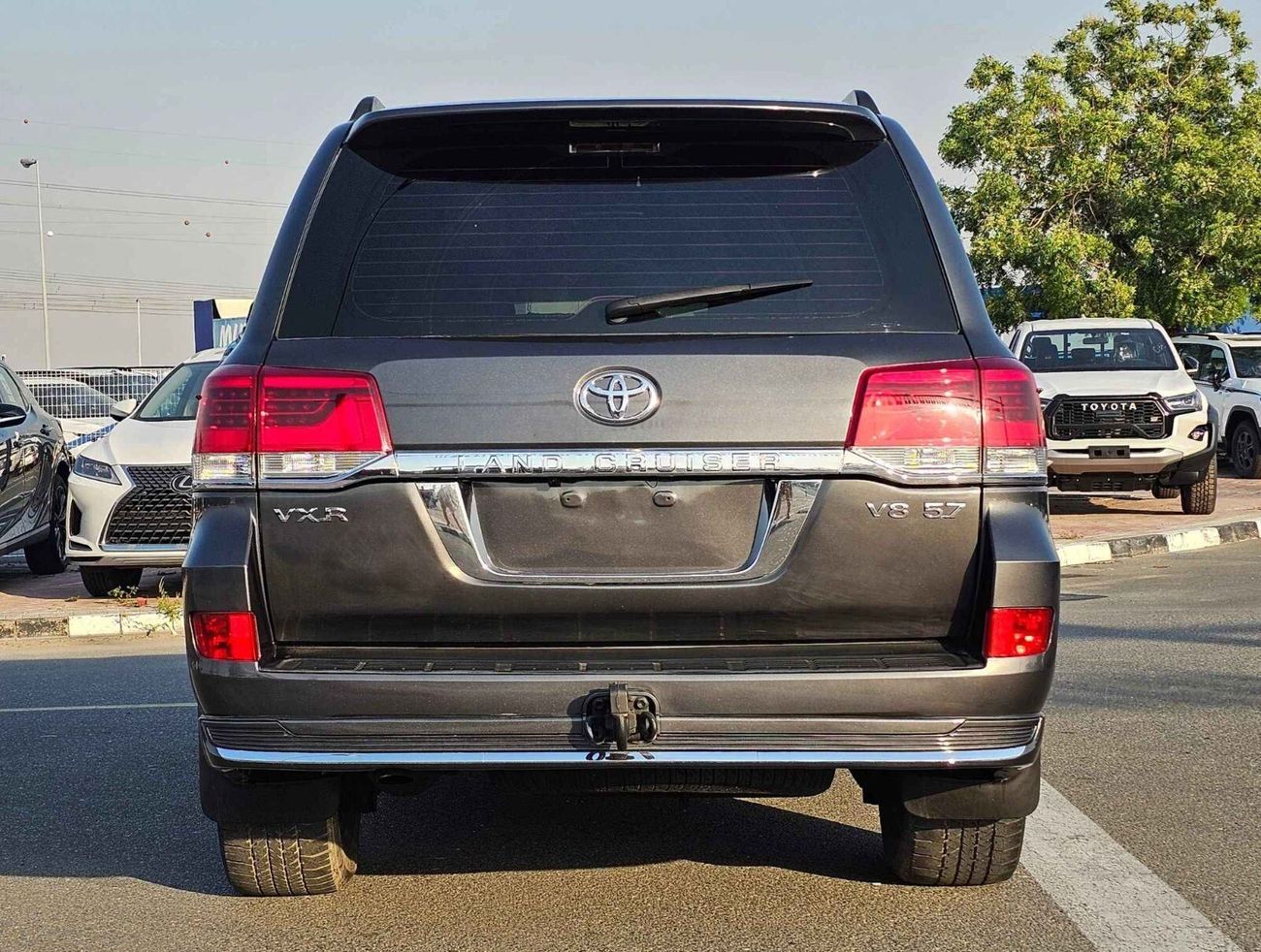 Used Toyota Land Cruiser / VXR 5.7/ 20 SHP/ FULL OPTION/ LOT # 2540 ...