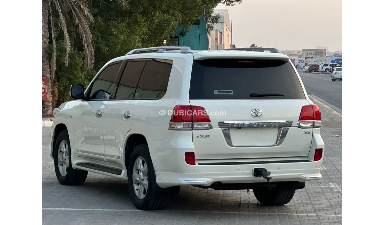 Used Toyota Land Cruiser VXR V8 2010 for sale in Dubai - 780045