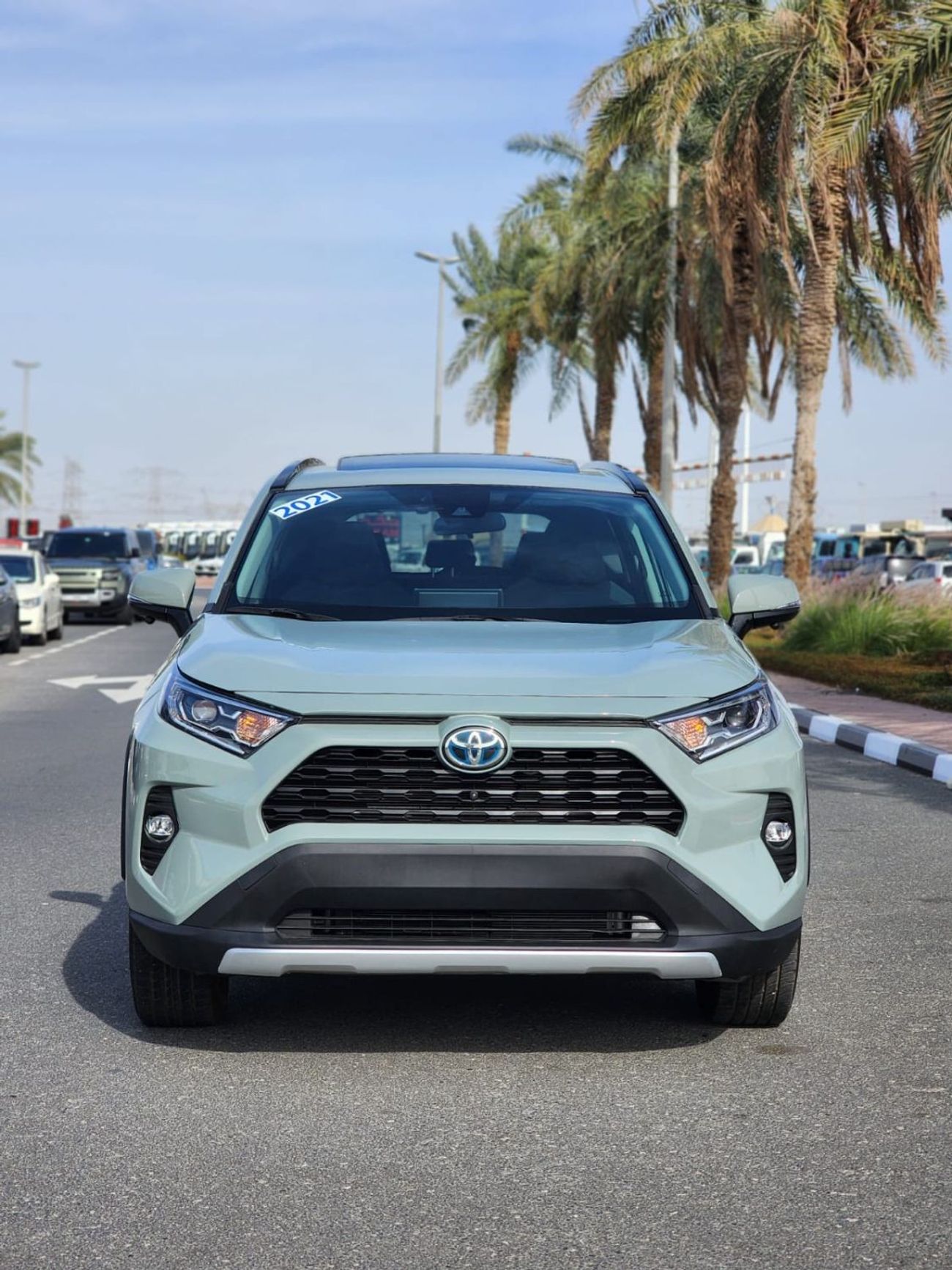 Used TOYOTA RAV4 XLE HYBRID 2021 FULL OPTION 2021 for sale in Dubai ...