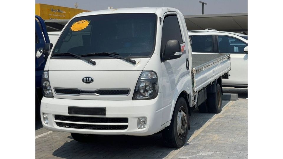 Used Kia Bongo 2017 for sale in Sharjah - 782744