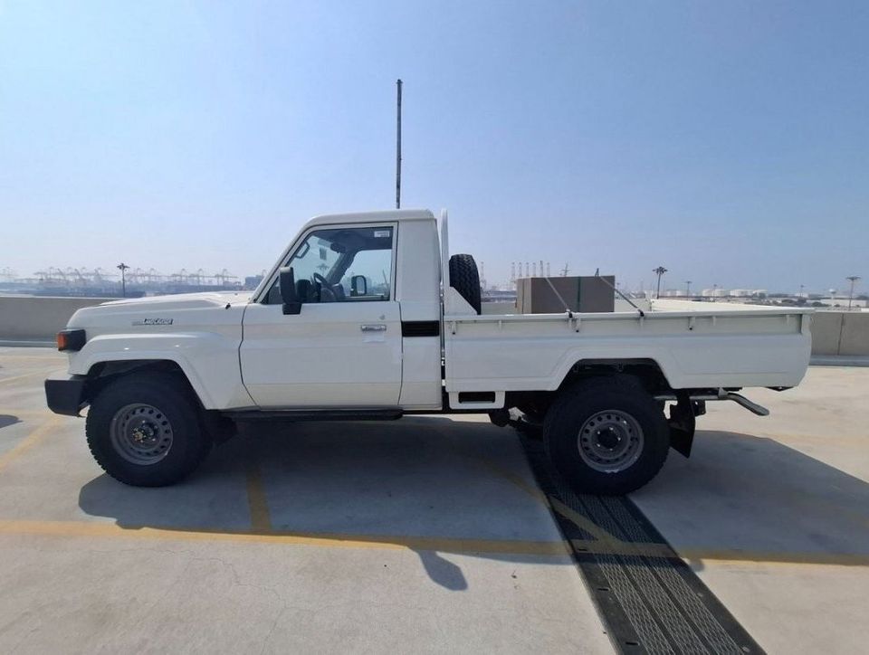 New Toyota Land Cruiser 70 LC79 2.8L GD Single cab 6-AT 4X4 2024 for sale in Dubai - 776499