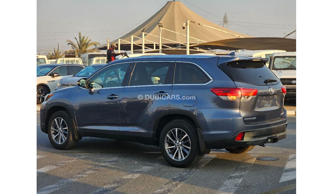 Used Toyota Highlander 2019 model XLE 4x4 , sunroof and Push button ...