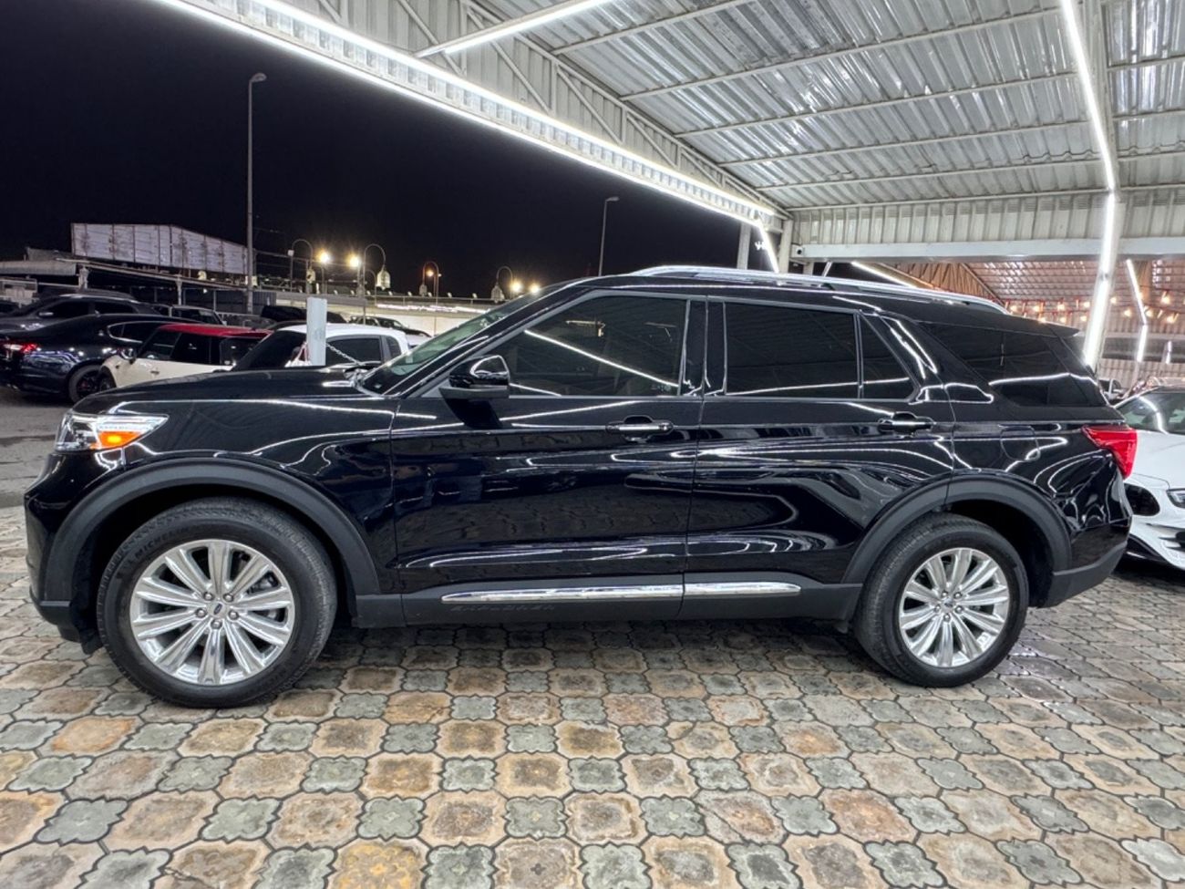 Used Ford Explorer Limited 310A 2022 for sale in Dubai - 701991