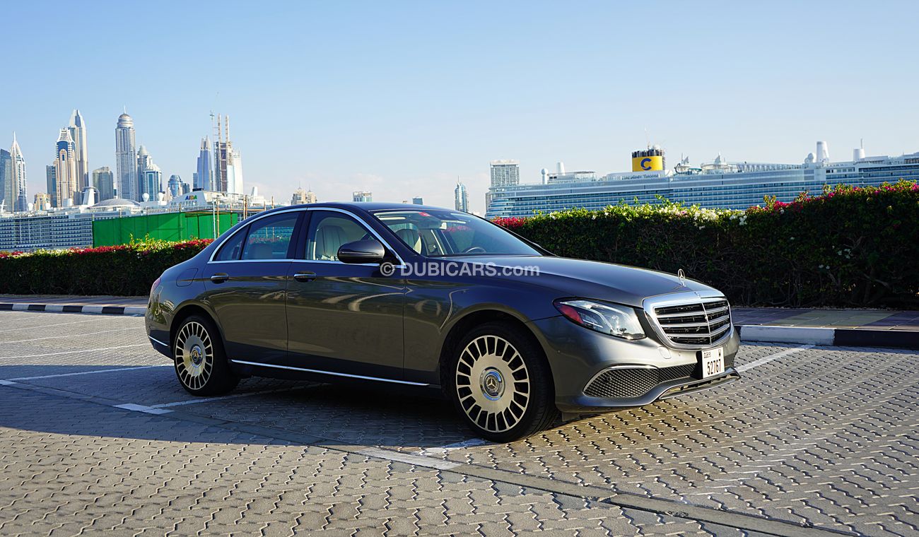 Used Mercedes-Benz E300 2.0 2018 for sale in Dubai - 578968