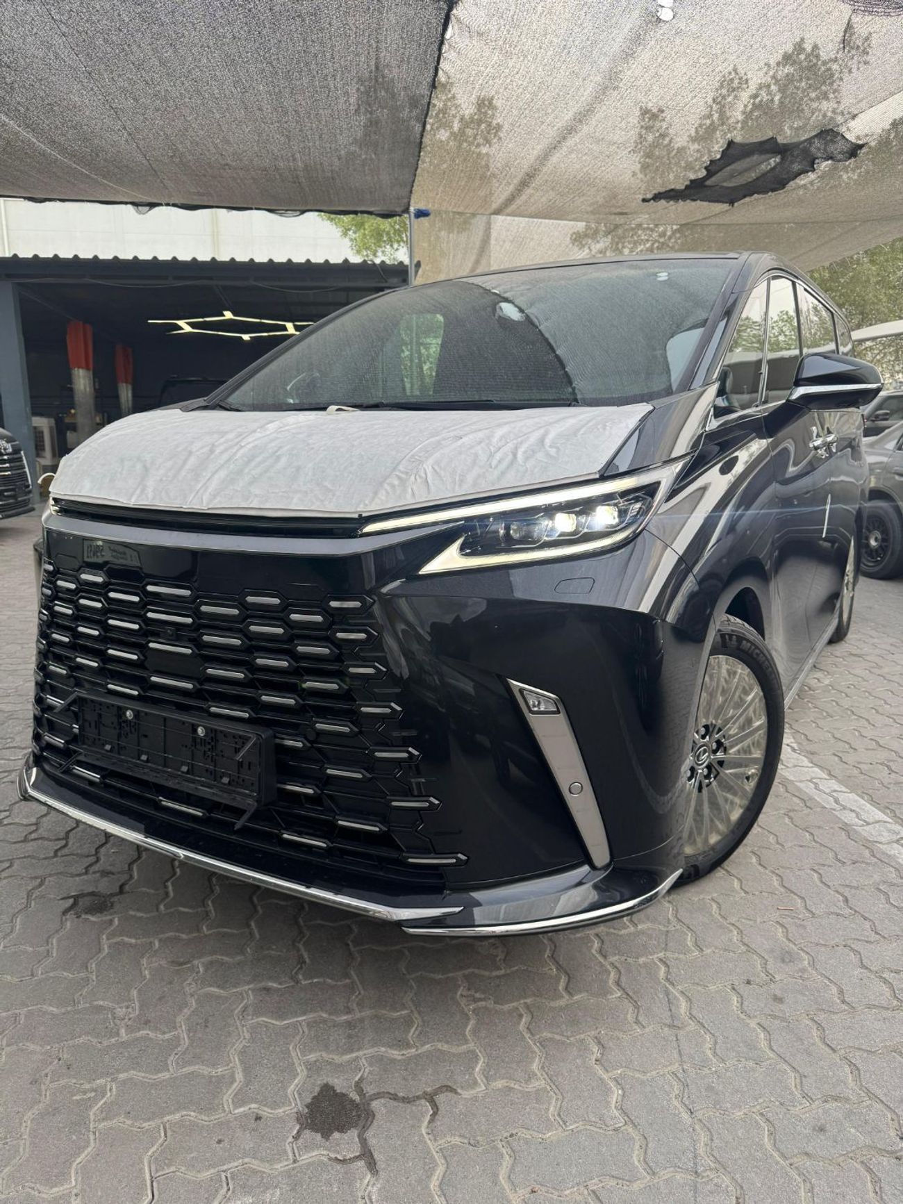 New Lexus LM 350h VIP 4 SEATER 2024 for sale in Dubai - 882304