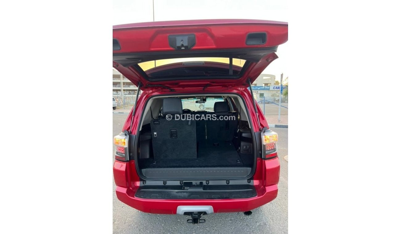 Used Toyota 4Runner 2020 4x4 7 seats 2020 for sale in Dubai - 516097