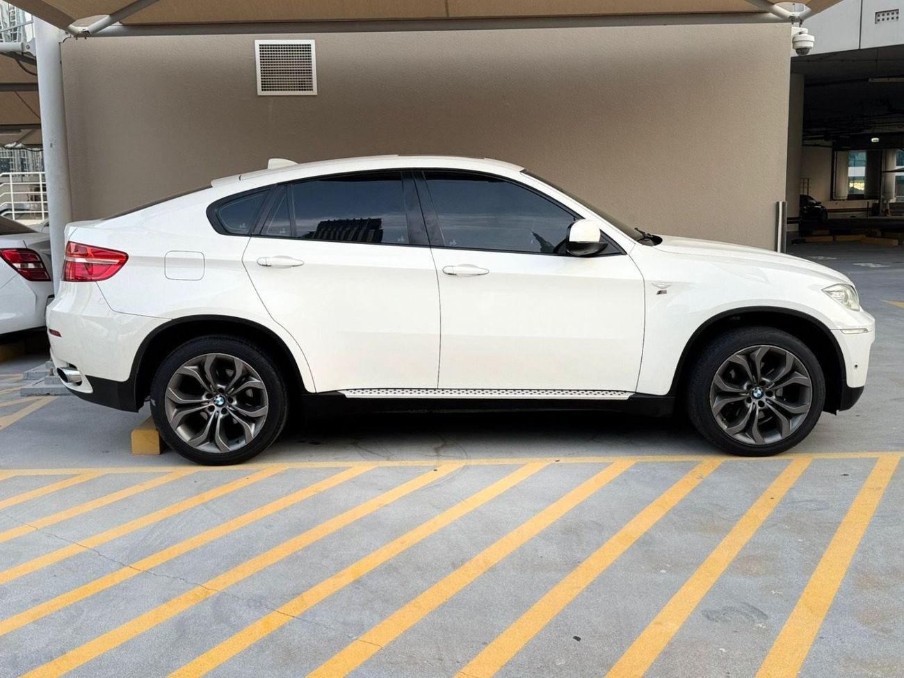 Used BMW X6 35i M Sport 2014 for sale in Dubai - 780329