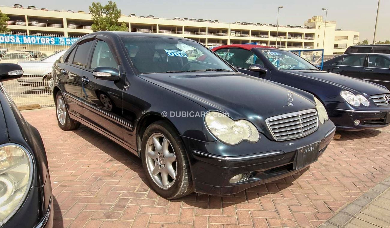 Used Mercedes-Benz C 240 2001 for sale in Dubai - 19129