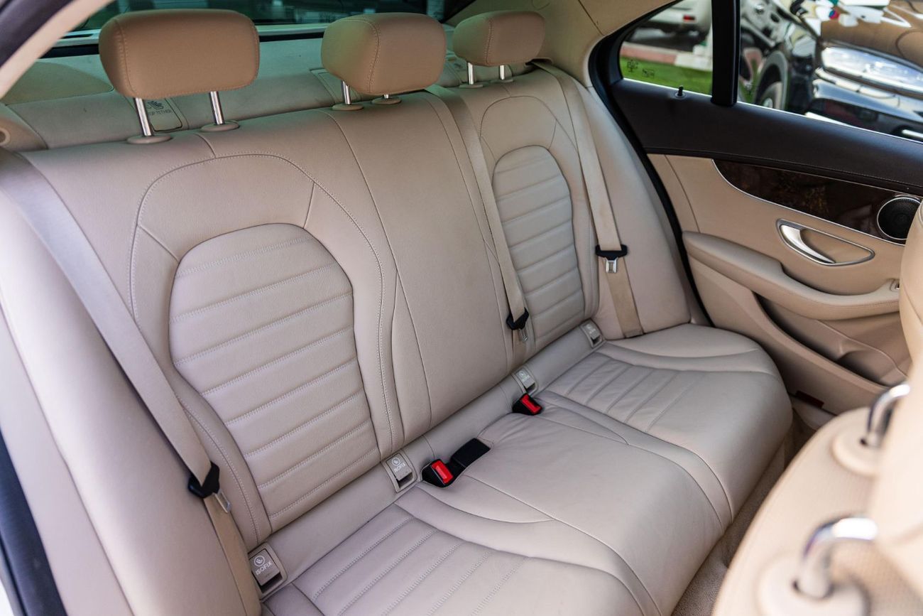 Used Mercedes-Benz C200 2018 for sale in Dubai - 862677