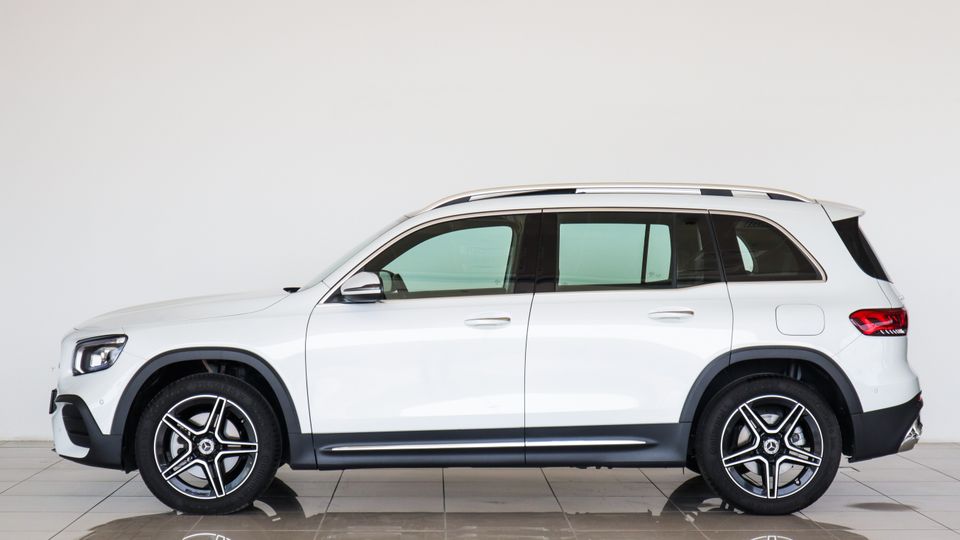 Mercedes-Benz GLB 250 4M 7 STR VSB 30562 for sale: AED 232,850. White, 2021